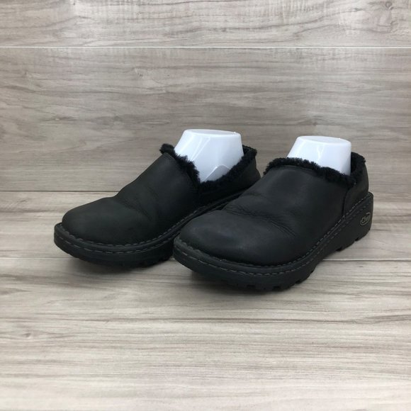 Chaco | Shoes | Chaco Shoes Womens 7 Black Nubuck Leather Lined Slip On ...